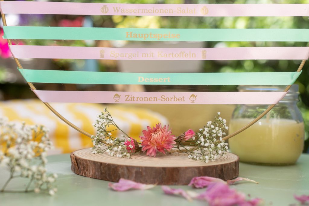 DIY: Partymenü im Goldring für die Midsommar-Party