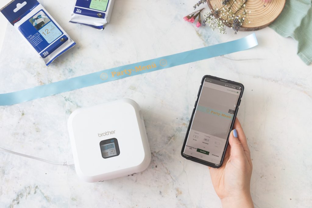 DIY: Partymenü im Goldring für die Midsommar-Party