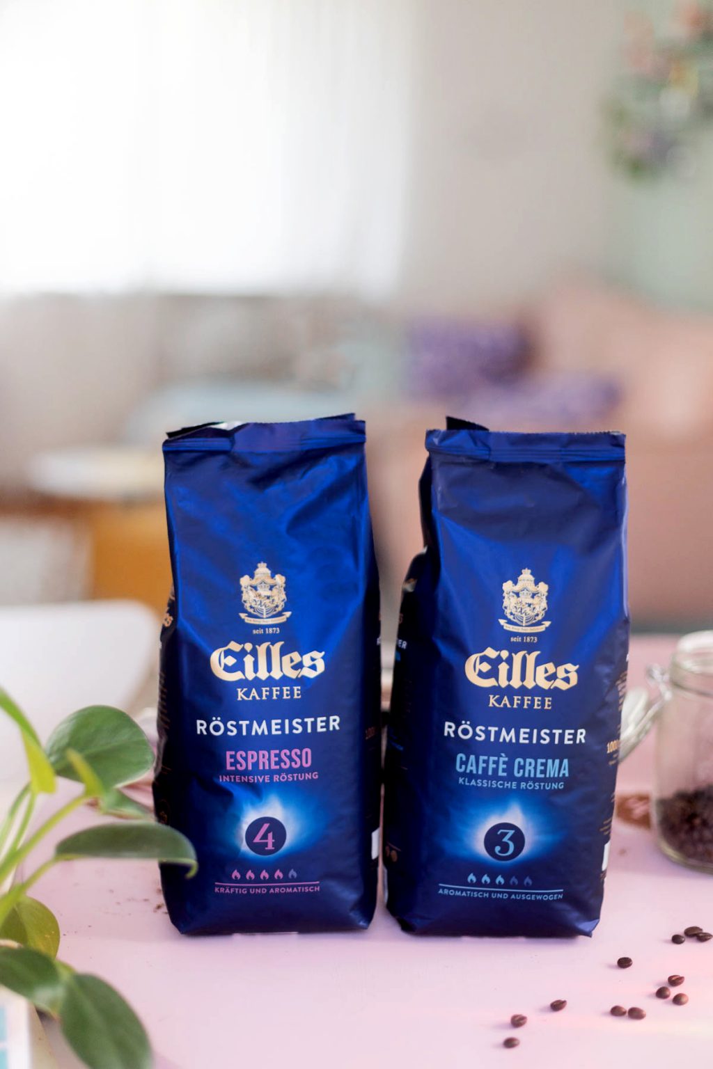 DIY: Kaffeeschablonen selbermachen – mit kostenlosen Vorlagen